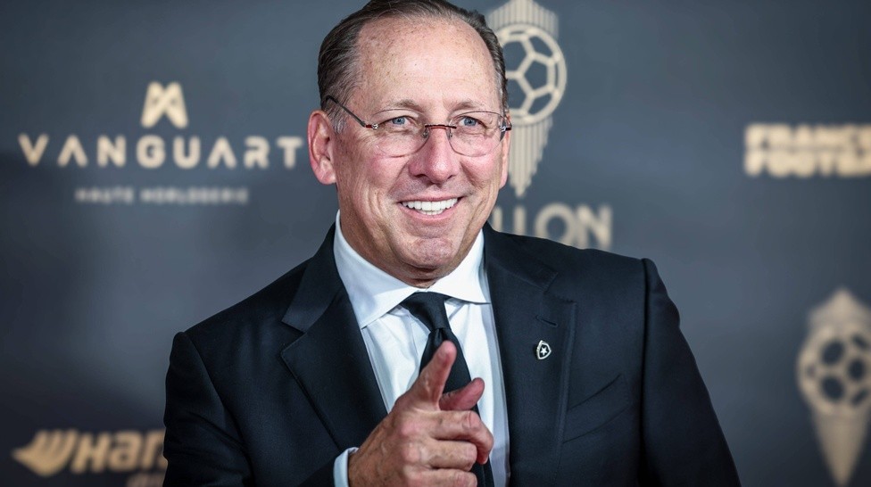 Tuesday briefing: John Textor makes $550 million bid to buy Wolves from ...